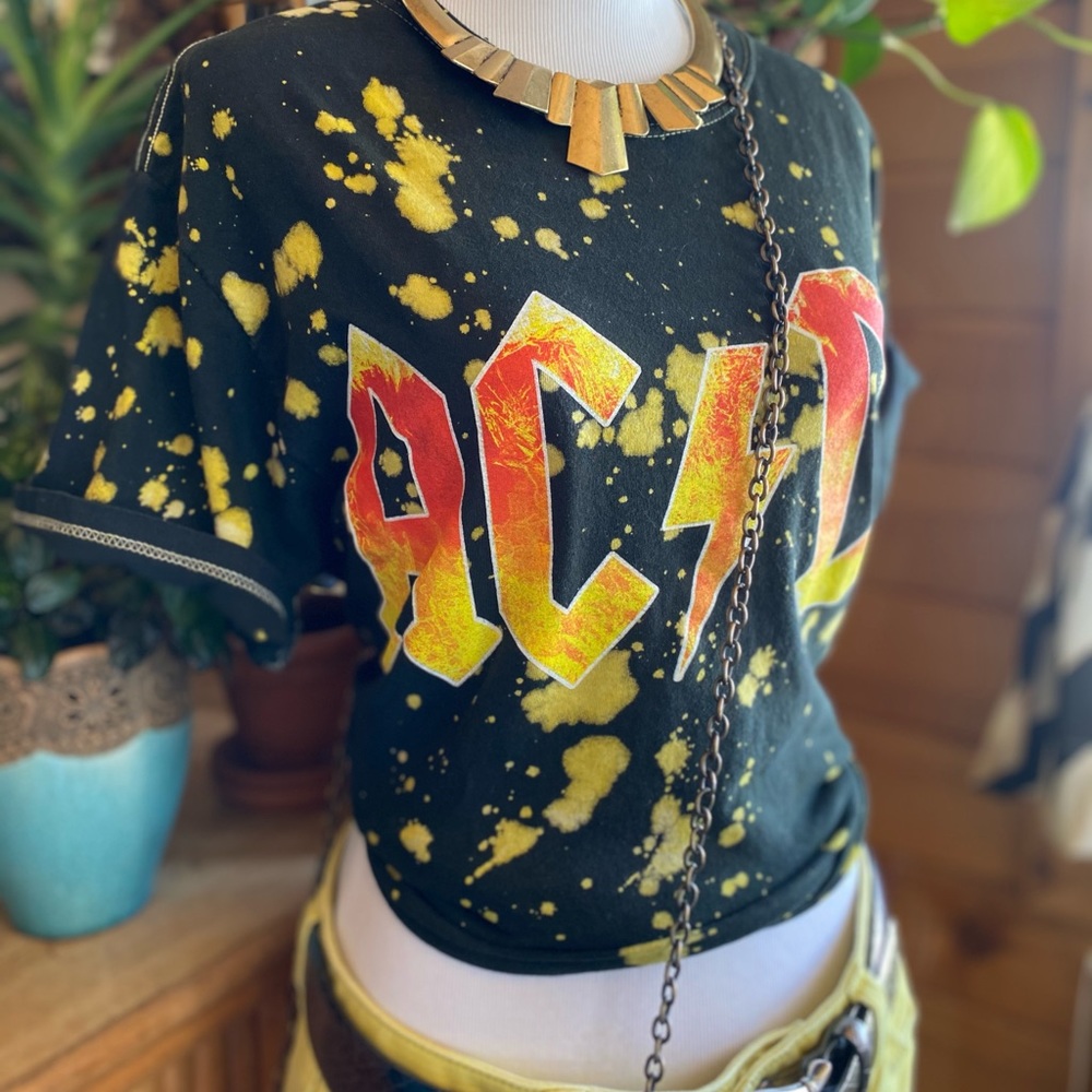 Ac/Dc Paint Splattered Graphic Tee - Gem